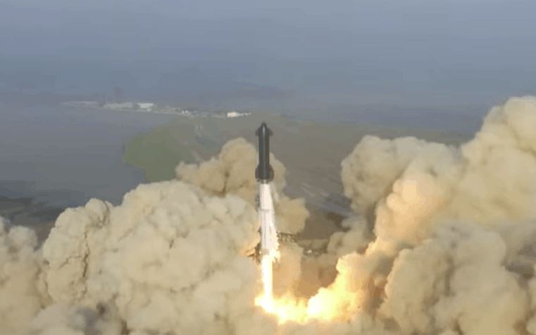 El cohete Starship de SpaceX explotó en el aire en su primer vuelo de ...