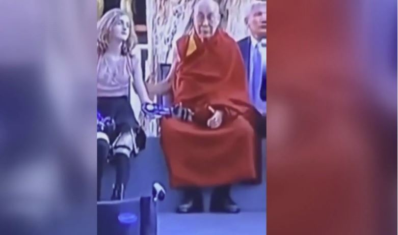 Dalái Lama En El Ojo Del Huracán Otra Vez Por Un Video En El Que