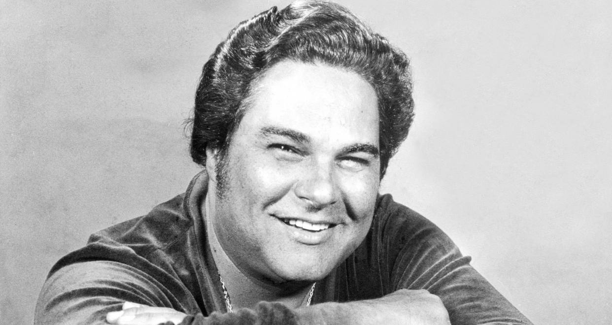 Hoy se cumplen 33 años de la desaparición física del cantante Alfredo ...