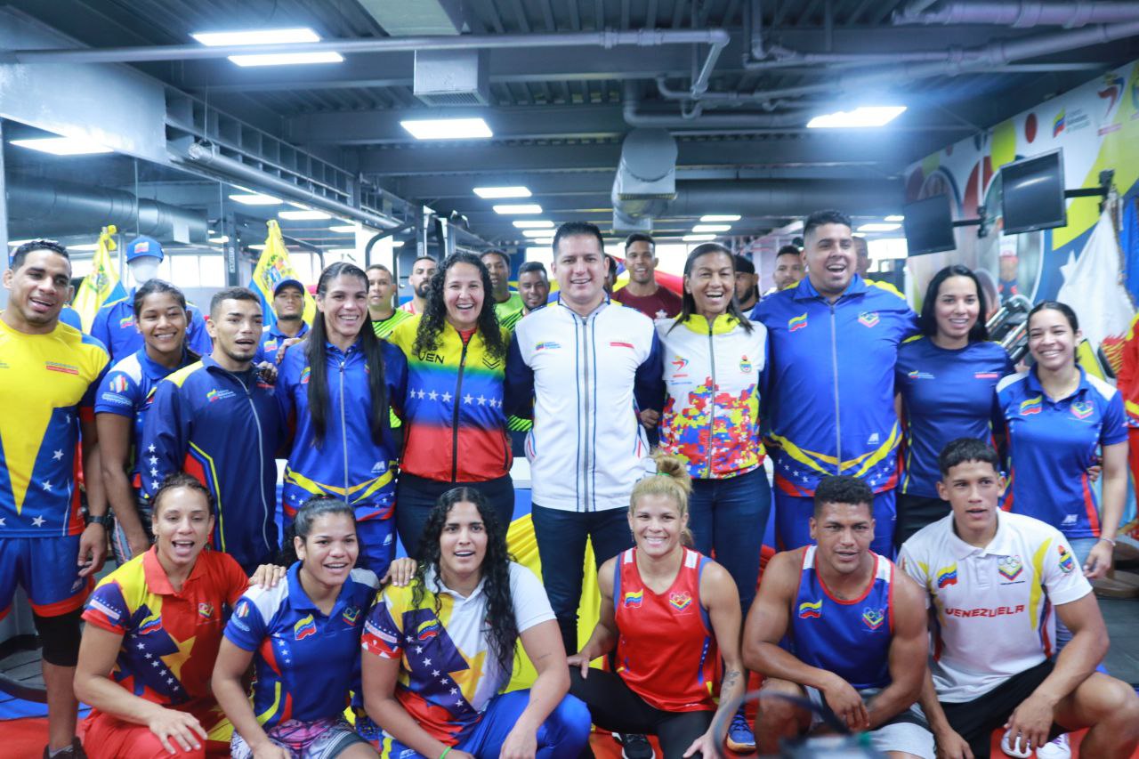 Presentaron a los atletas abanderados de Venezuela para los Juegos Centroamericanos - Qué Pasa