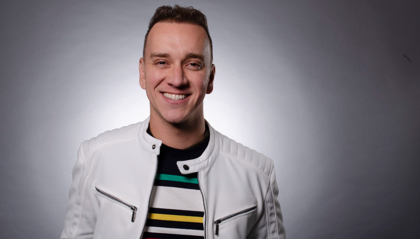 El famoso youtuber Óscar Alejandro fue detenido en el aeropuerto de ...