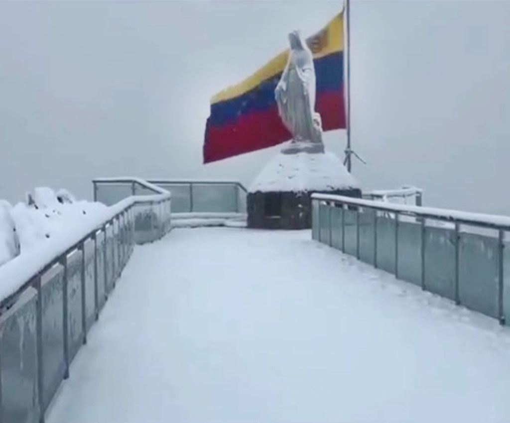 Nevada en el Pico Espejo impulsa el turismo en Mérida - Qué Pasa