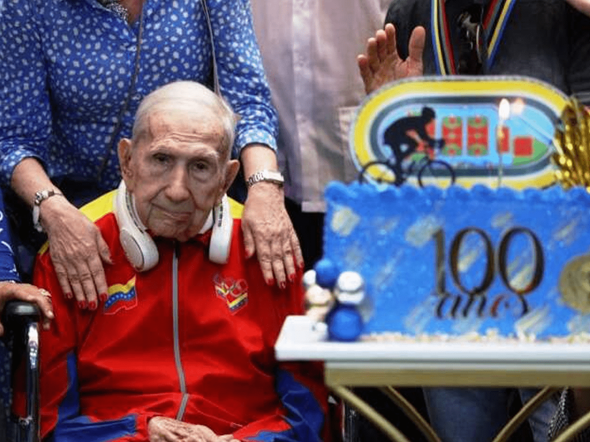 Murió Julio César León a sus 100 años, pionero del ciclismo olímpico ...