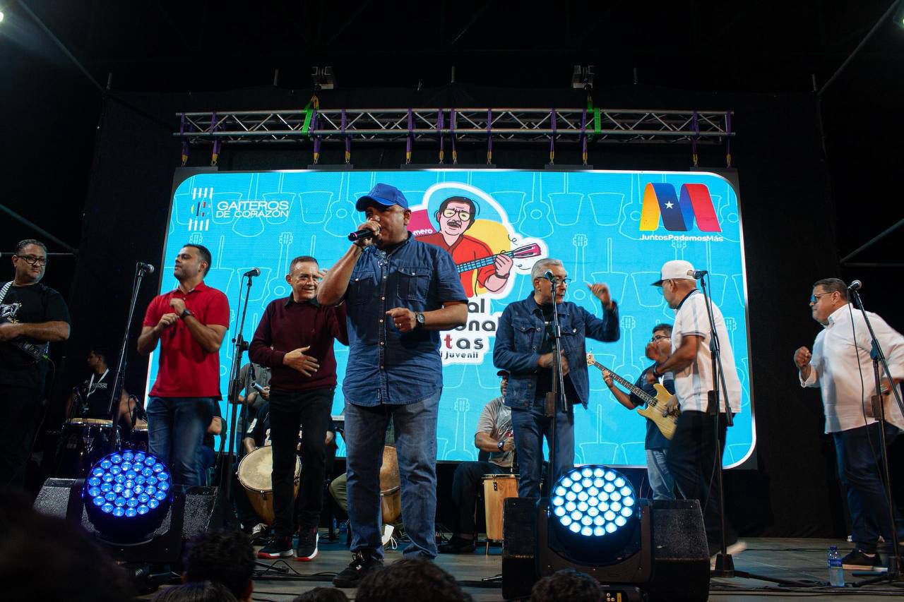 Gaiteros de Corazón estrena «Tierra de Amor», un himno de bienvenida y ...