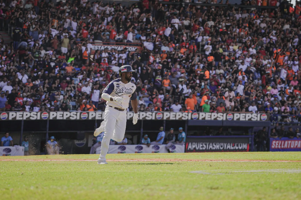 ¡Así van! Águilas del Zulia liderando - Qué Pasa